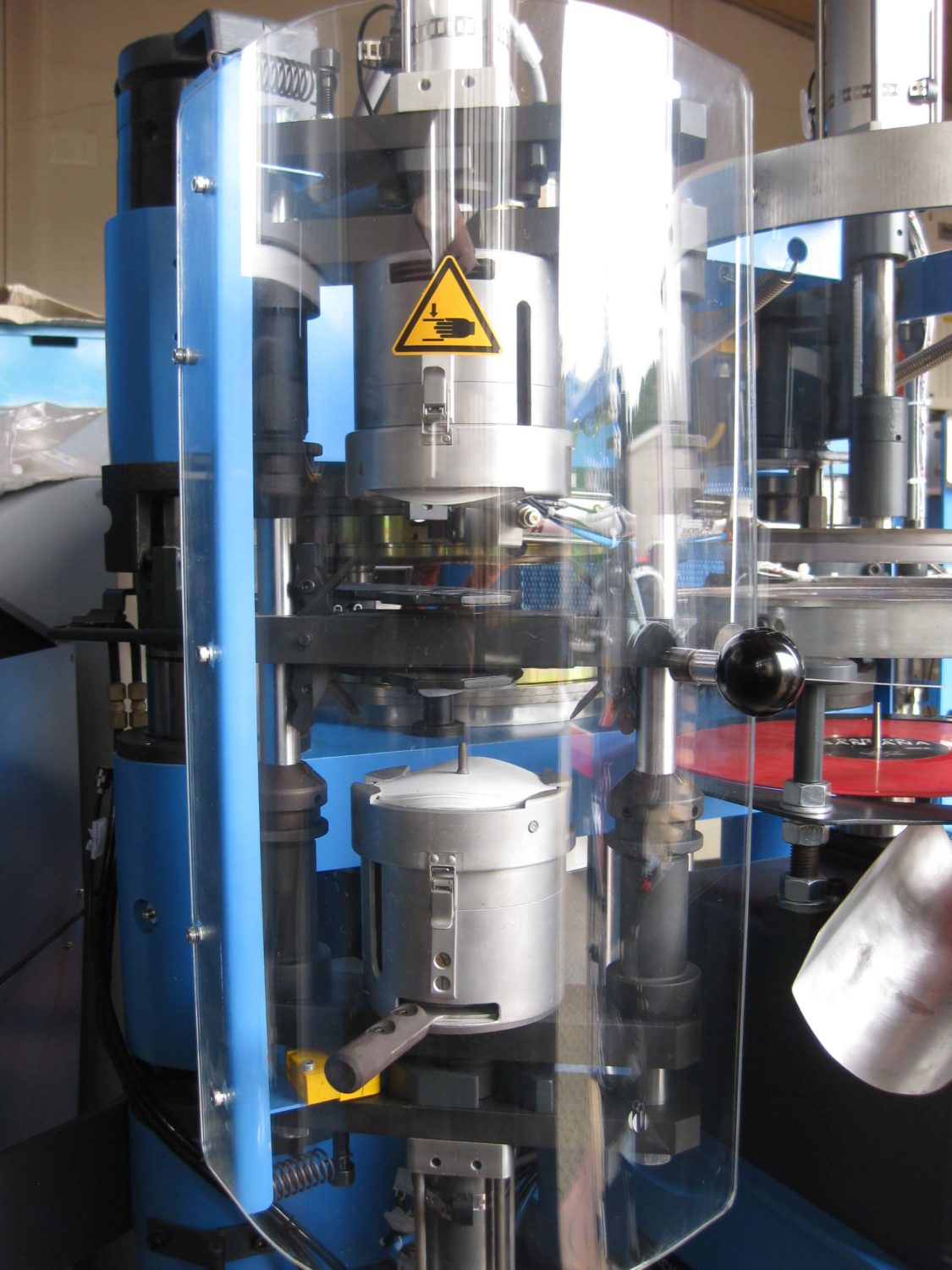 fully_automatic_record_press_3 - Newbilt